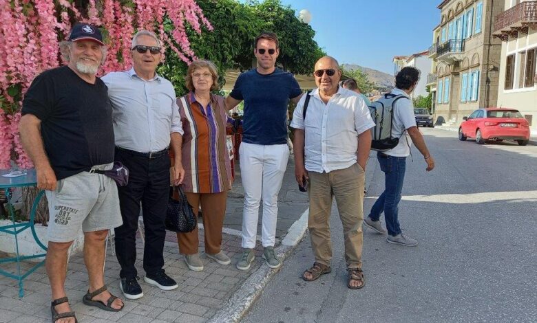 Στη Λημνο ο Στέφανος Κασσελάκης. Μαζί του ο Ευάγγελος Αποστολάκης ...