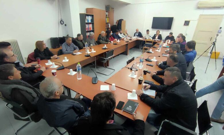 Ο Τριαν. Κατής Πρόεδρος Δημ. Συμβουλίου, τα Μέλη της Δημαρχιακής ...